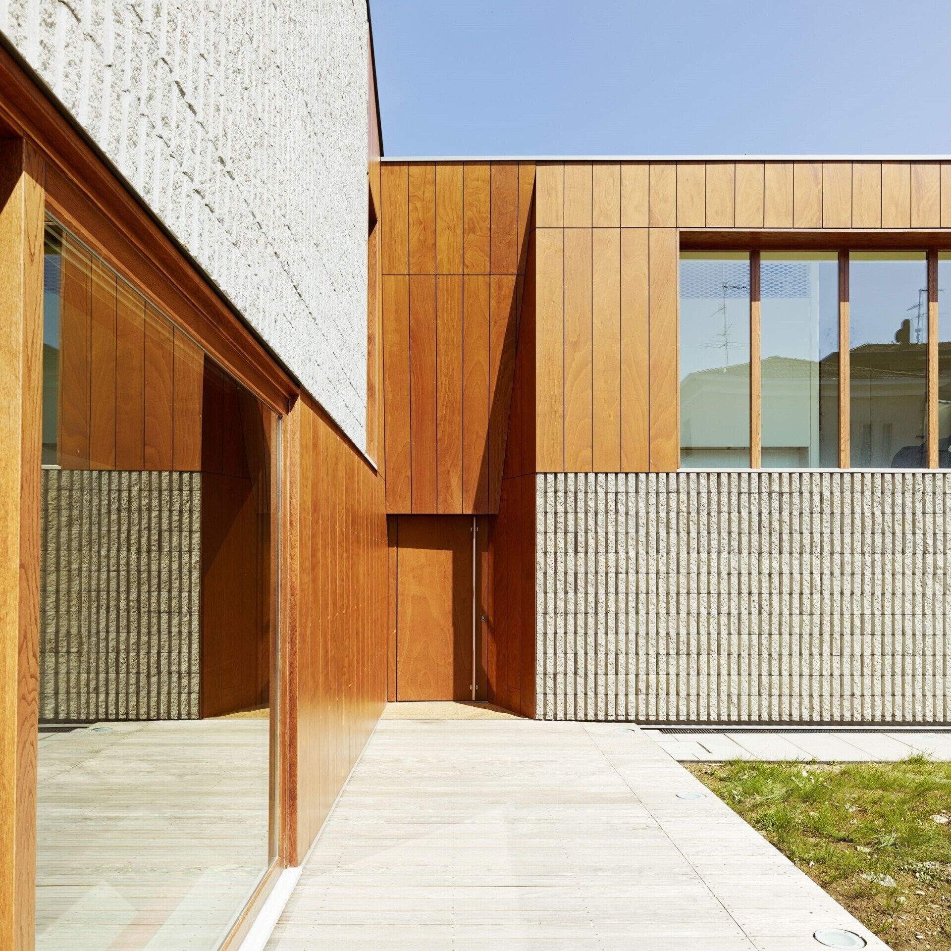 Facade Products: Vancouver Facade