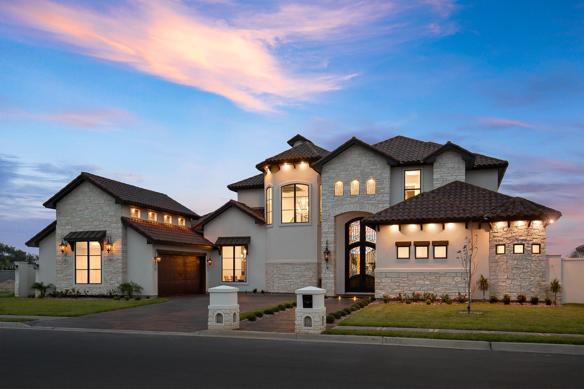 Monarch Homes - RGV Custom Home Builder Portfolio