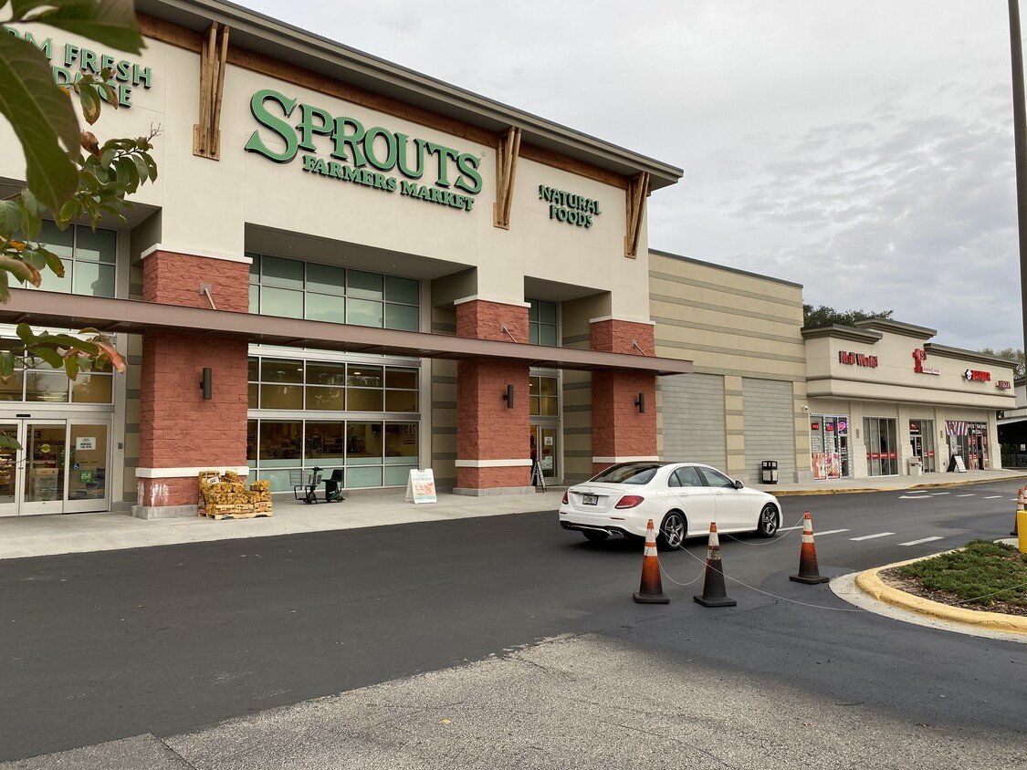 Valrico Centre Shoppes