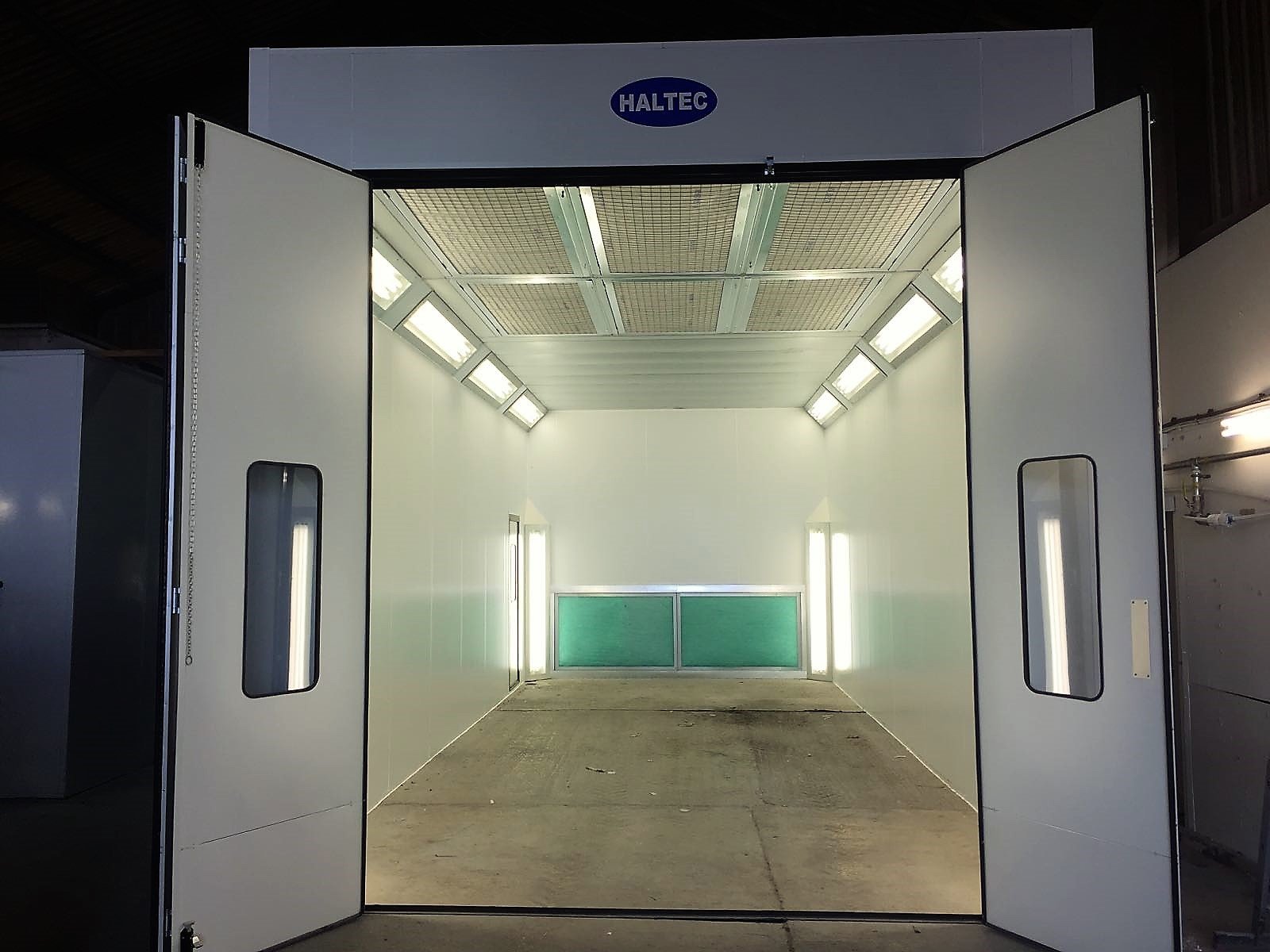 Spray Paint Booths & Smart Repair Solutions in the UK | Haltec Ltd