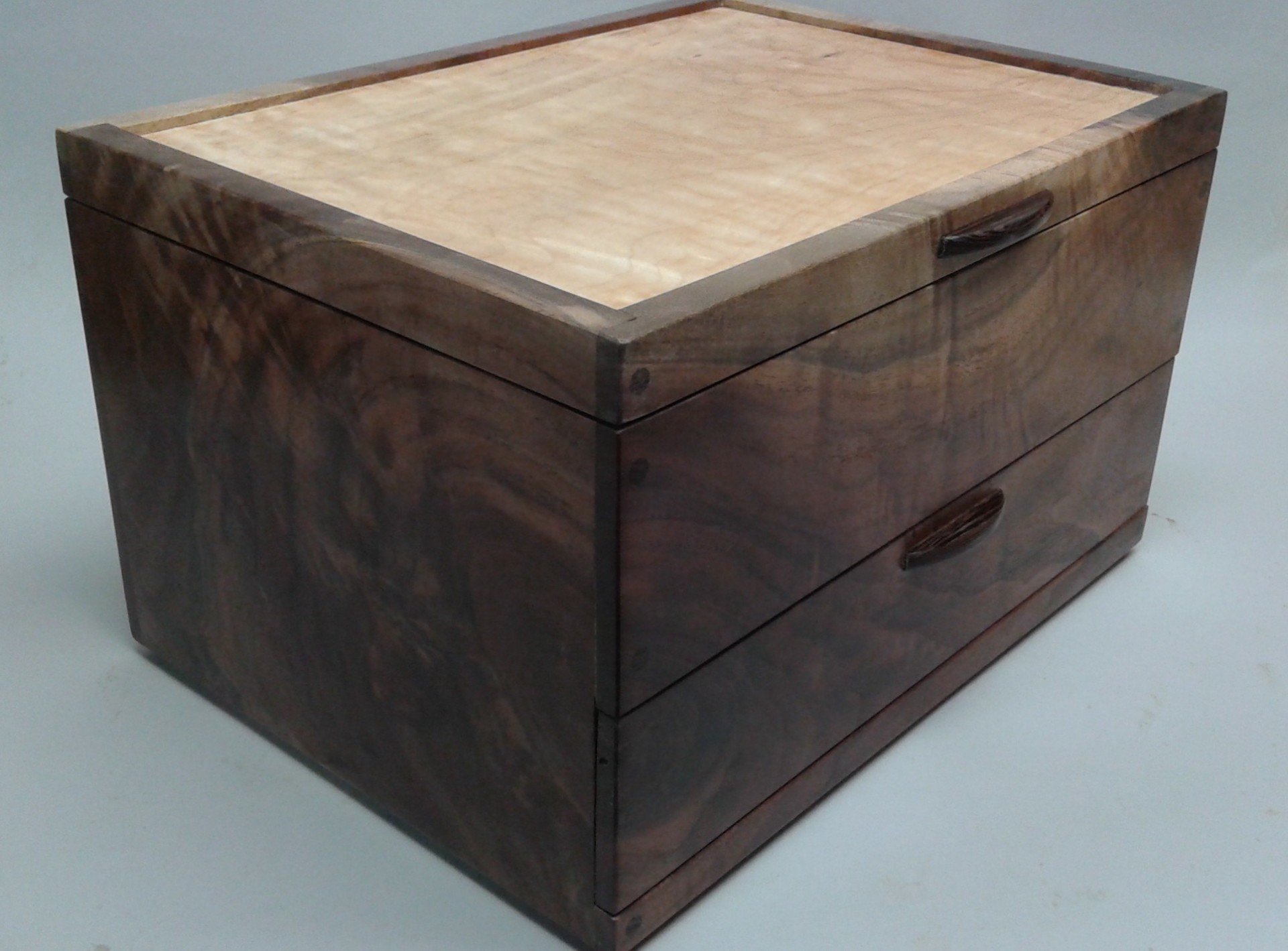 Custom Wood Crafting in Edmonton, Parkland County & area