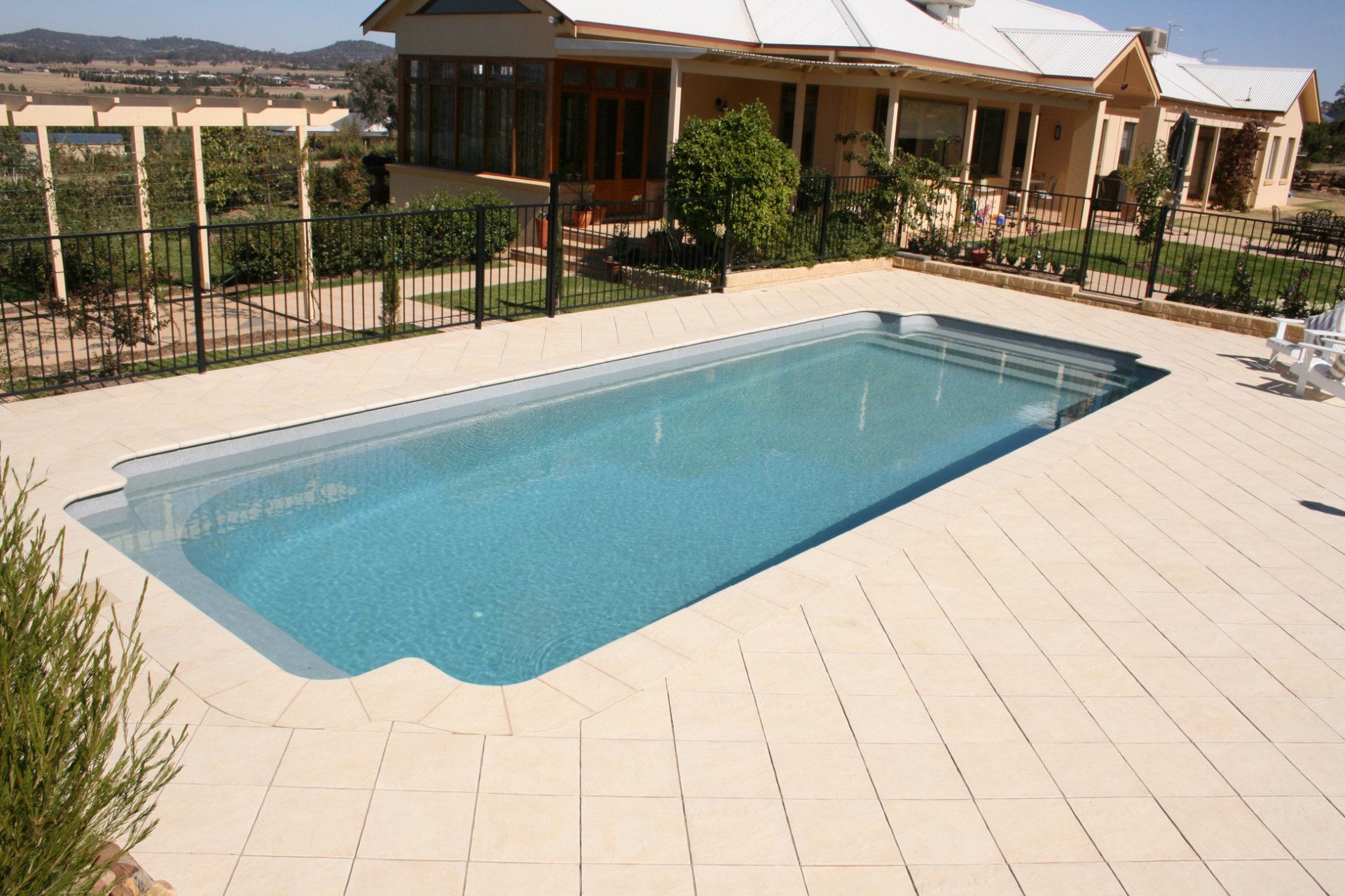 Canadian Fiberglass Pools | About Us