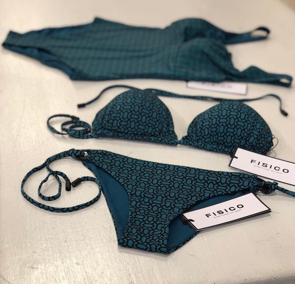 Costumi Fisico by Cristina Ferrari - Roma - Banchetti Sport