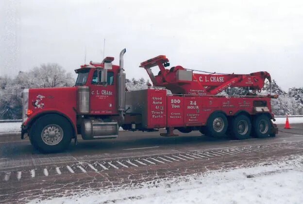 Towing company Camp Douglas, WI - Chase C L Used Auto & Truck Parts & Eqt
