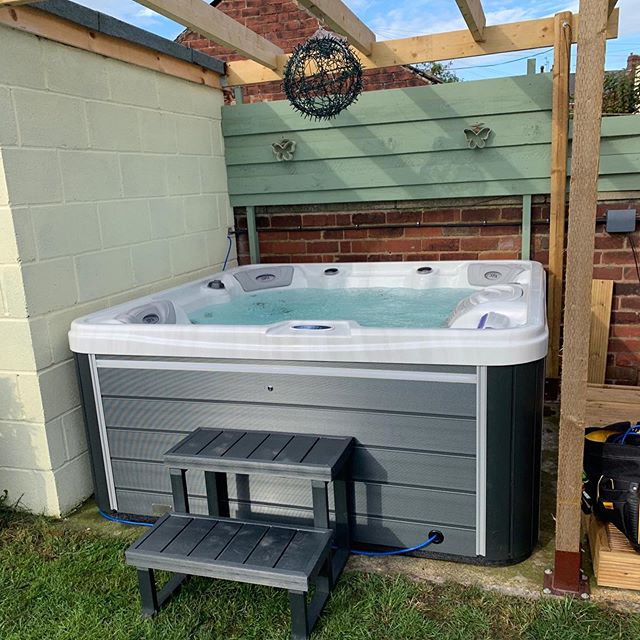 Luso Spas | Gallery | Hot Tub Examples