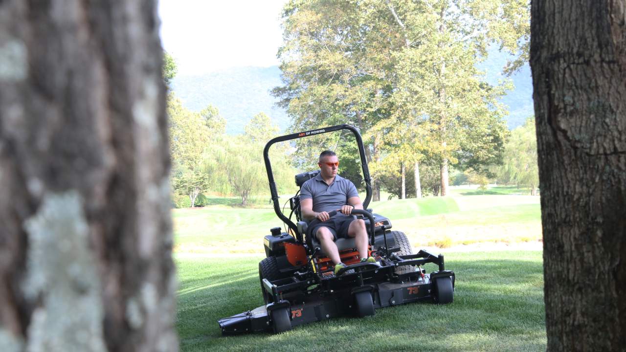 Commercial Zero Turn Mowers | Commercial Lawn Mowers | Lastec Mowers