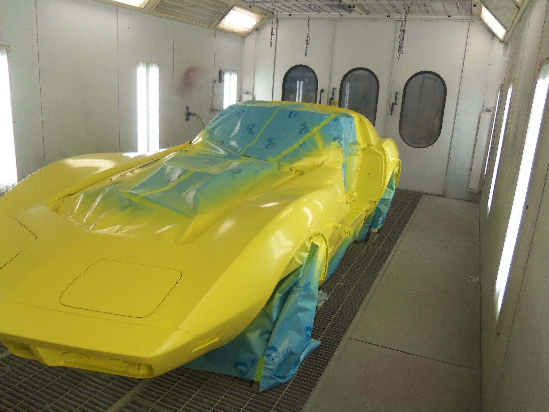 Auto Paint Job - Villas, NJ - John's Auto Body