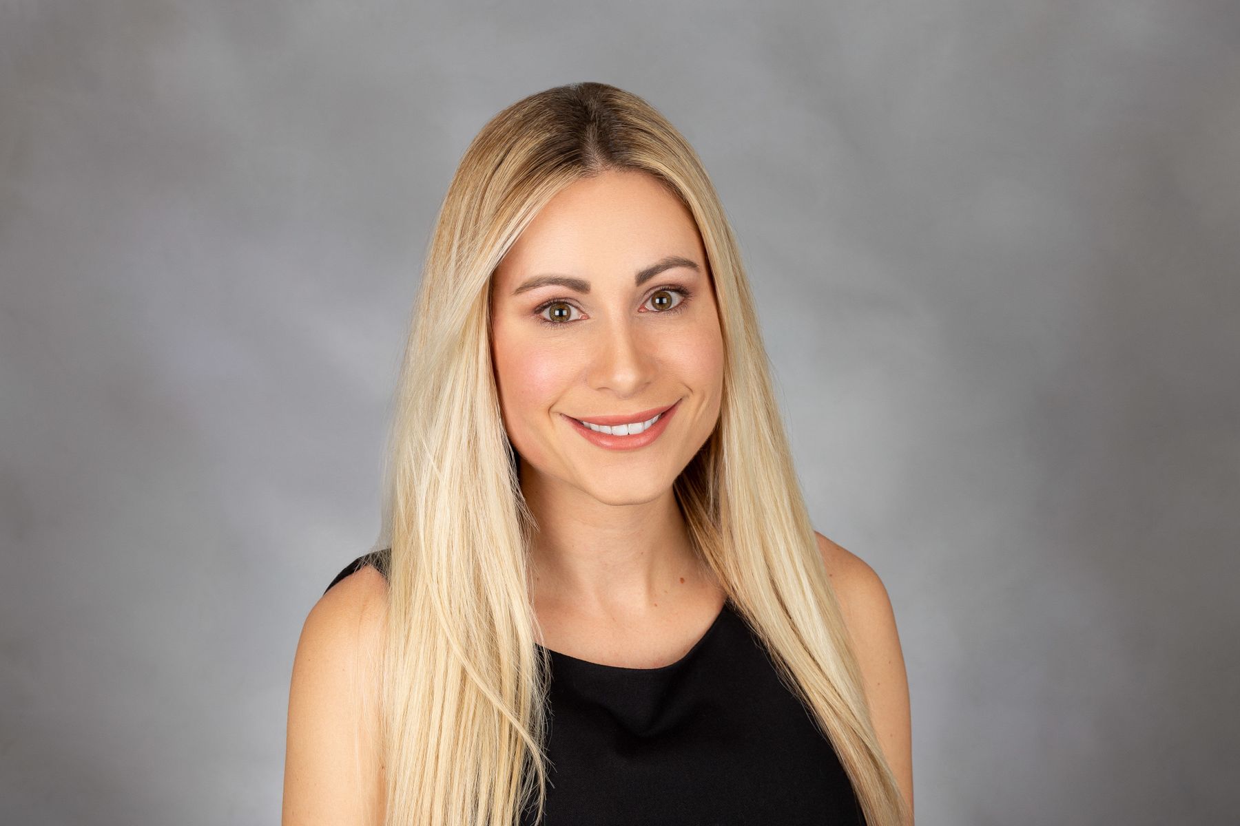 Make a Lasting Impression with Professional Portraits!