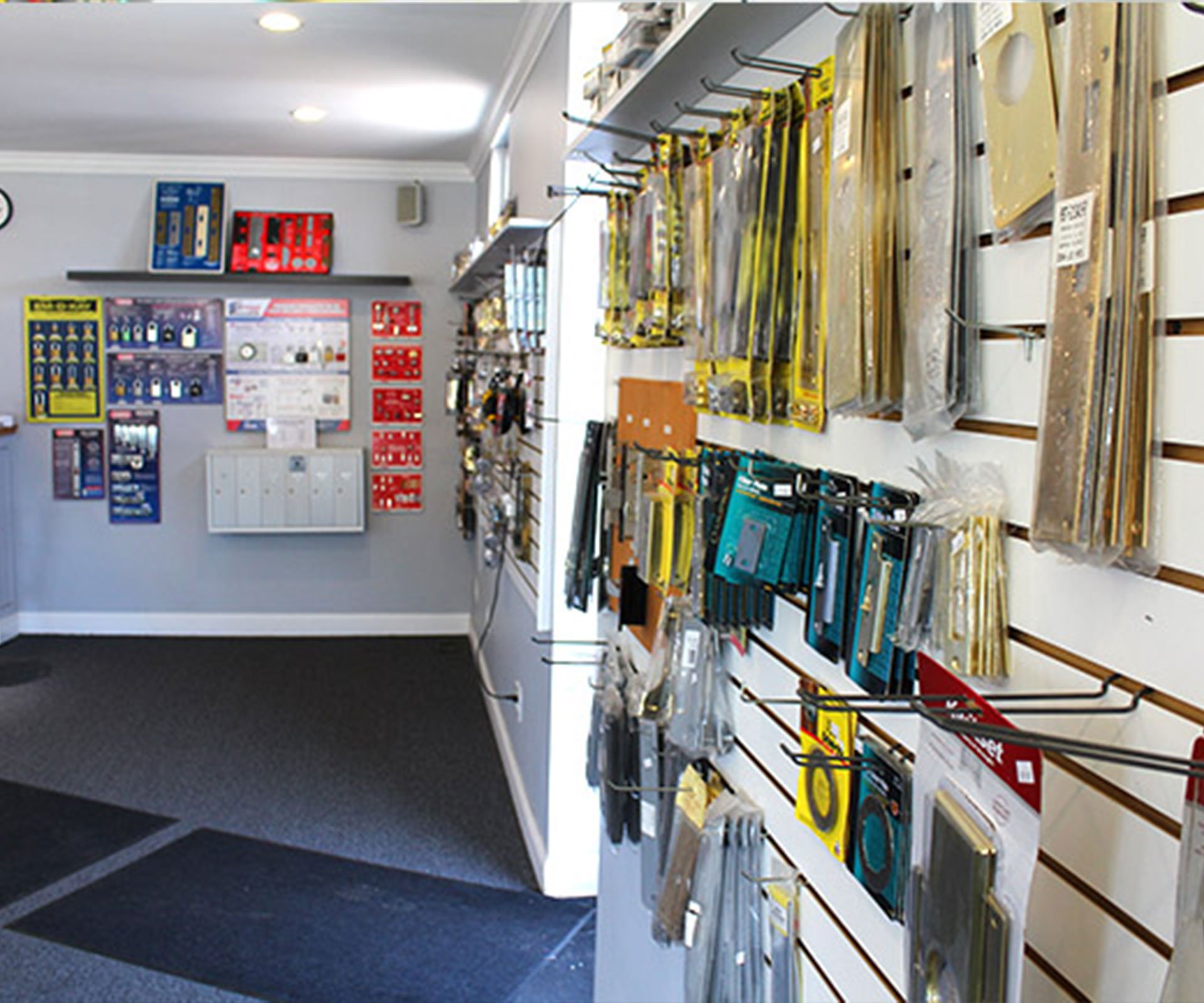 Locksmith Services West Hartford, CT - Locksmith Center
