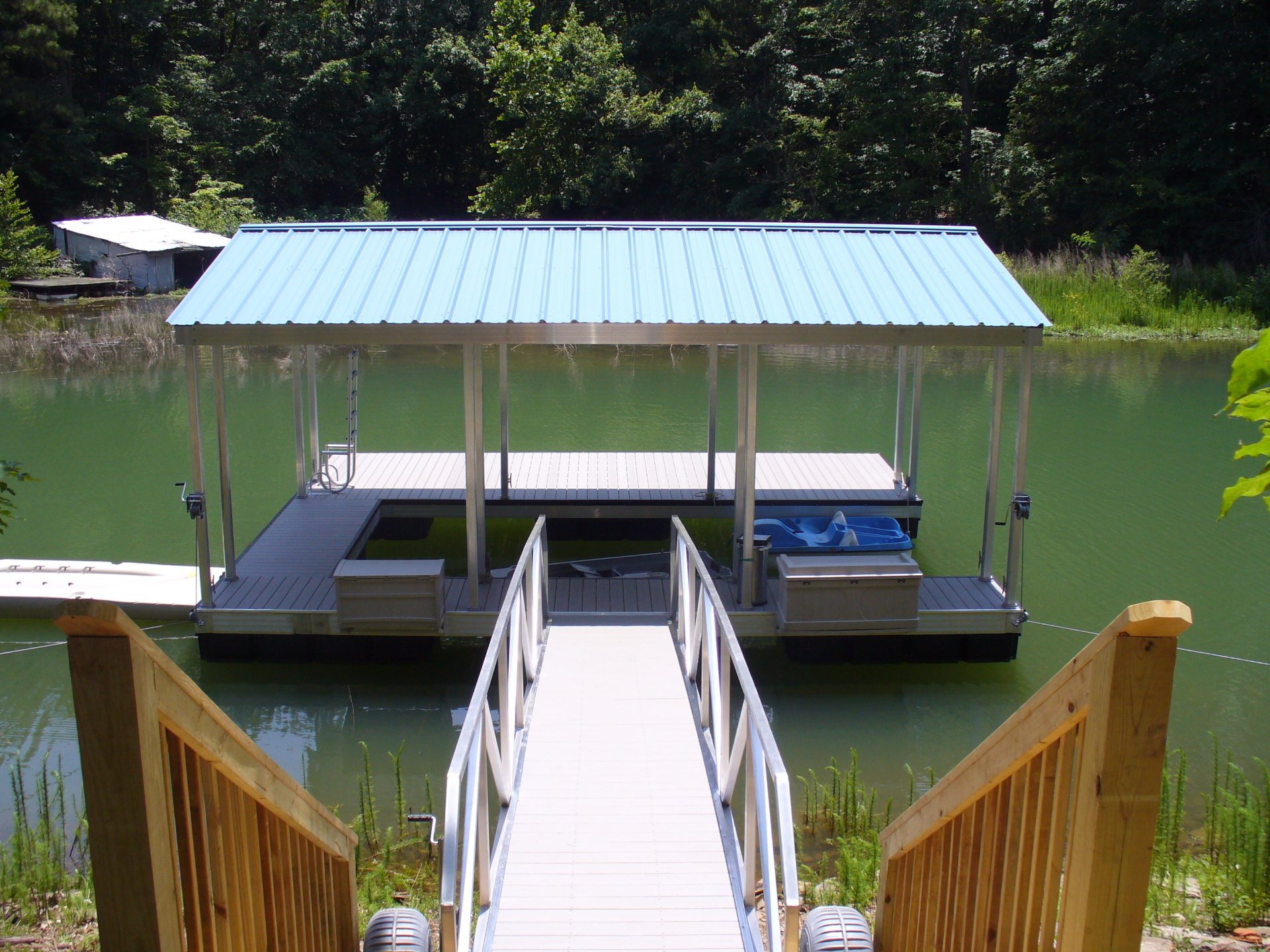 Nesbitt's Boat Docks & Lifts - Products & Services