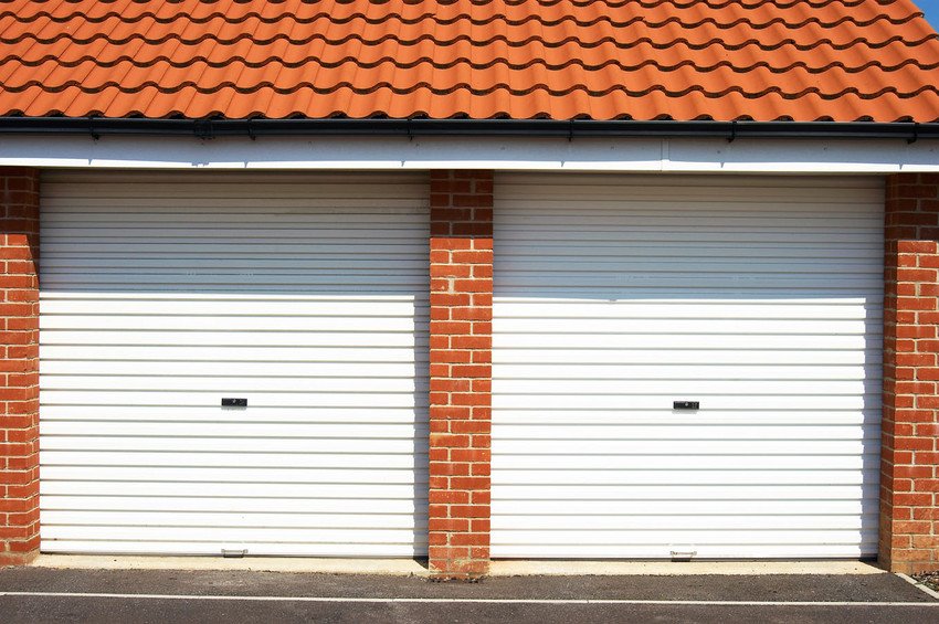 Garage door specialists | Complete Garage Doors (Halesowen) Ltd