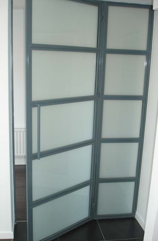 Portes métalliques intérieures sur mesure