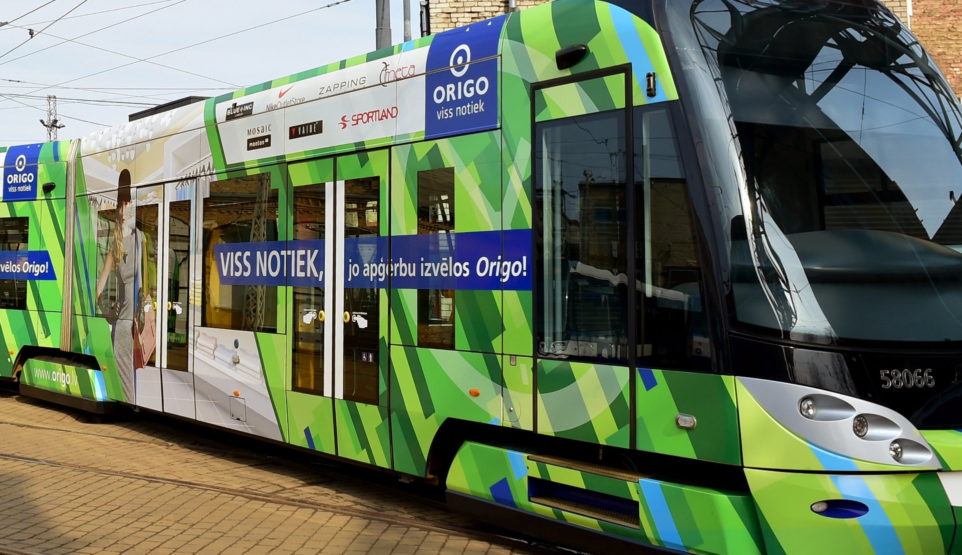 Staris | Brand Image & Identity