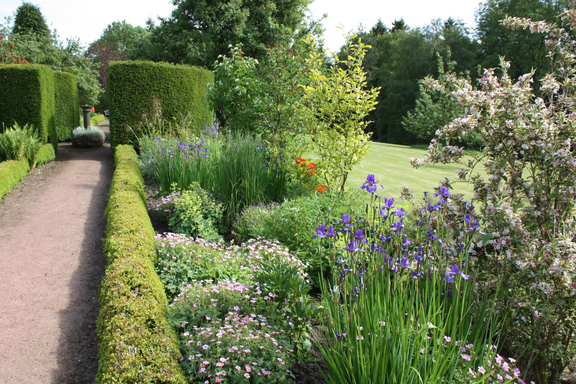 Ingleby Manor