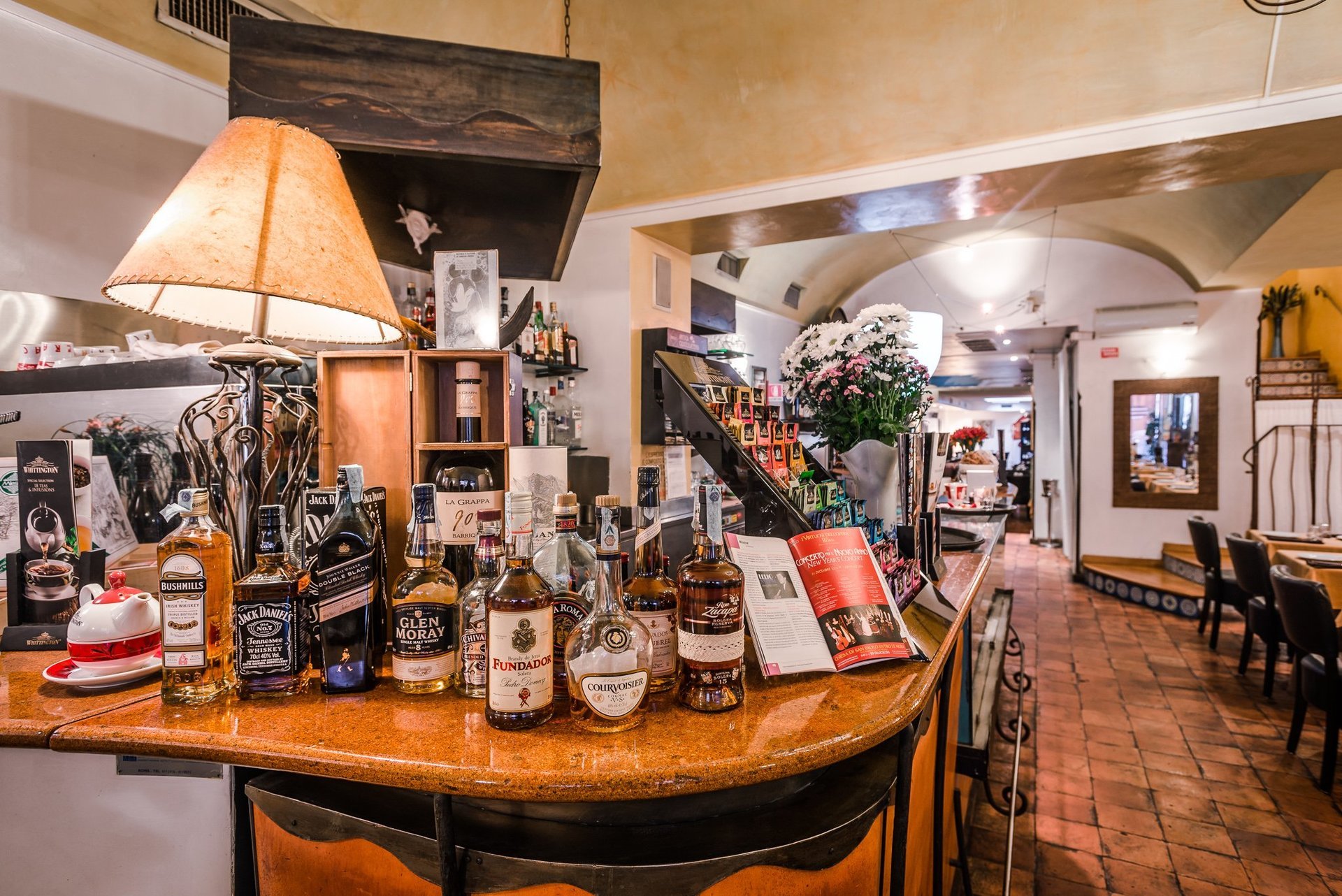 Ristorante e Aperitivo tavoli all'aperto - Roma Centro Piazza di Spagna ...