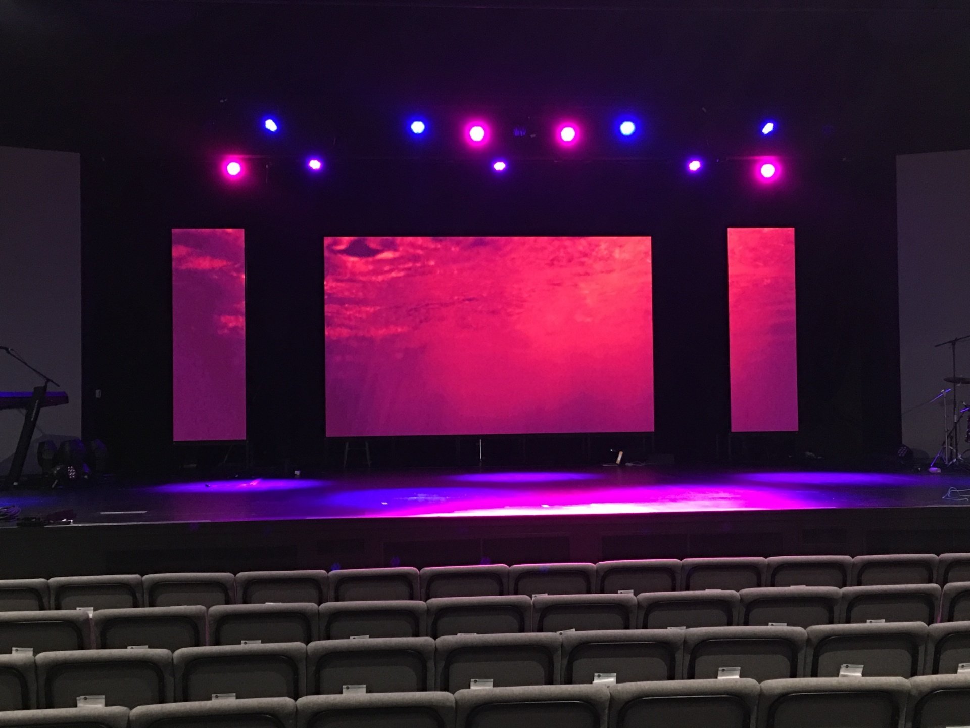 Outdoor Discrete & SMD LED Scoreboards | VCRNOW