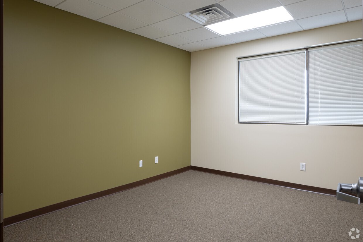 Executive Suites | Westminster | CSI Business Center