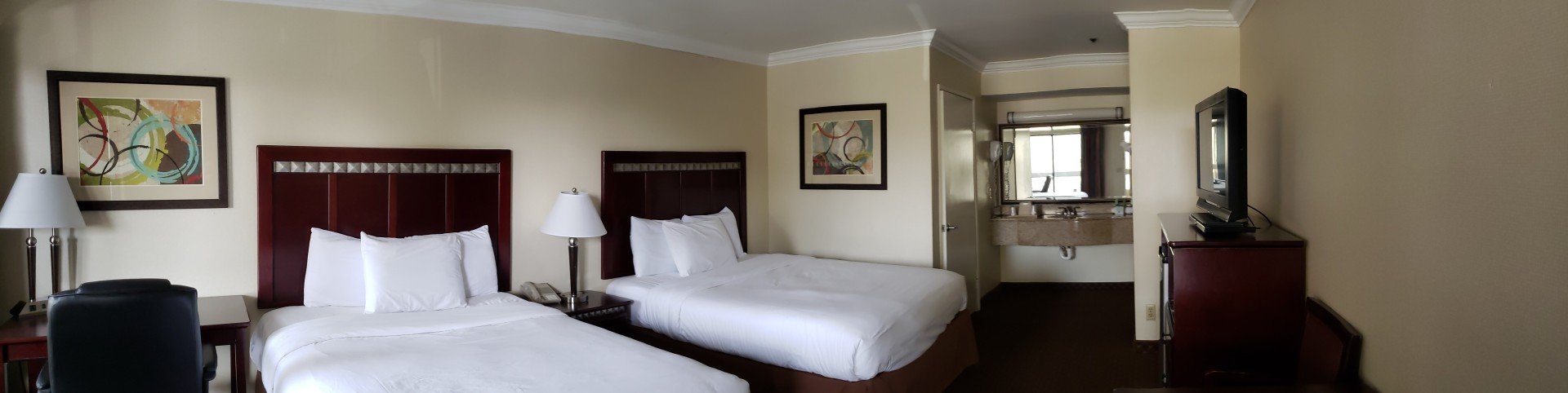 Oak Tree Inn - Monrovia, CA - Affordable Rooms