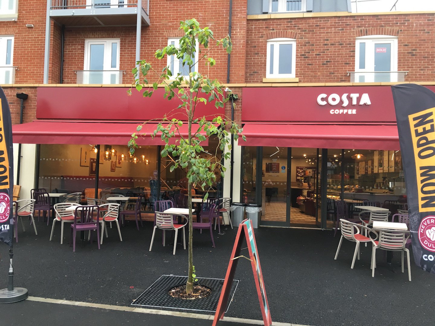 Costa coffee shop fit out| B3 Shopfitting Ltd