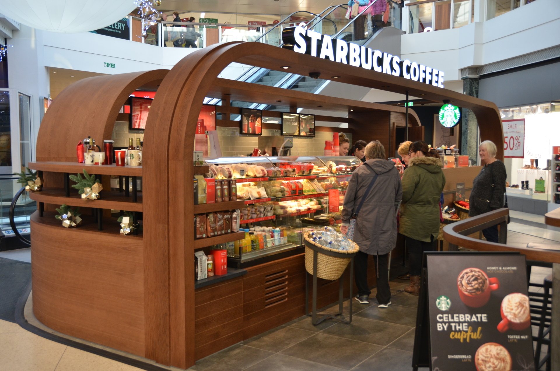 Starbucks coffee shop fit out| B3 Shopfitting Ltd