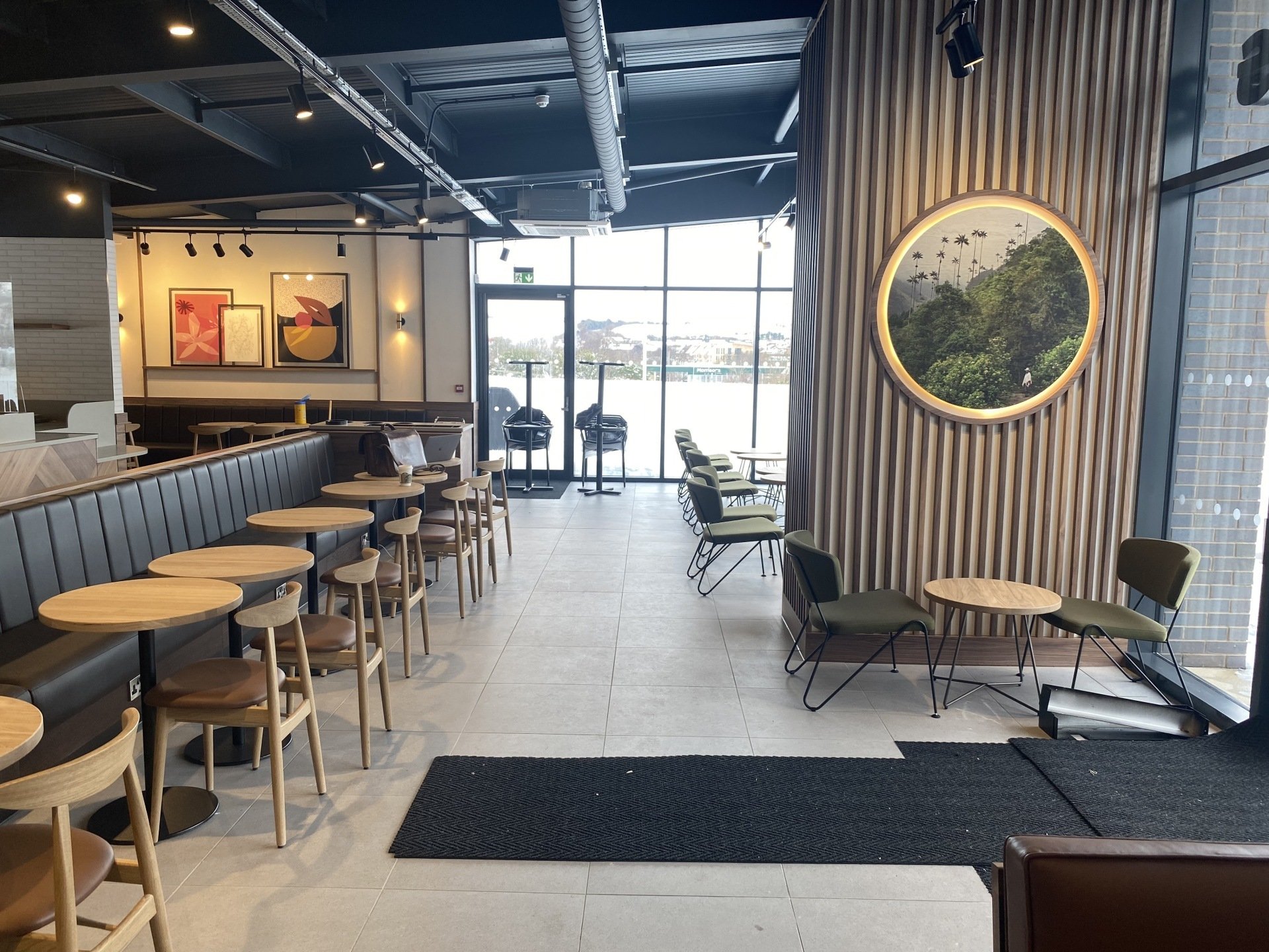 Starbucks DT Dundee