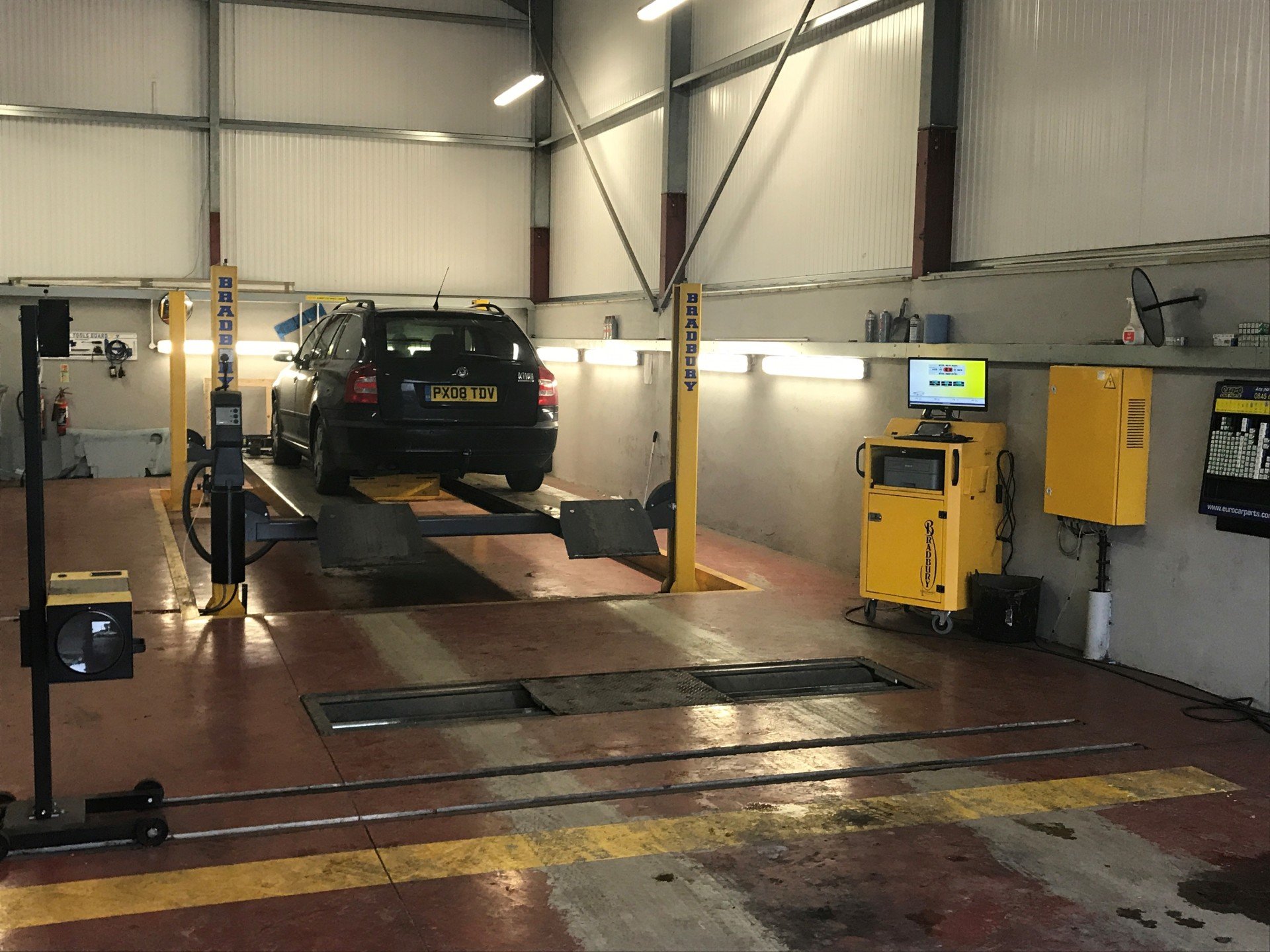 MOT testing in Carmarthenshire | Blaenwaun Garage